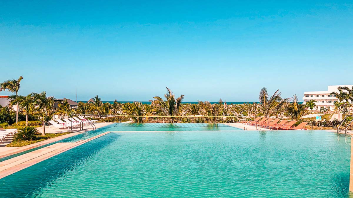 VALENTIN CAYO CRUZ: Réservez au meilleur prix